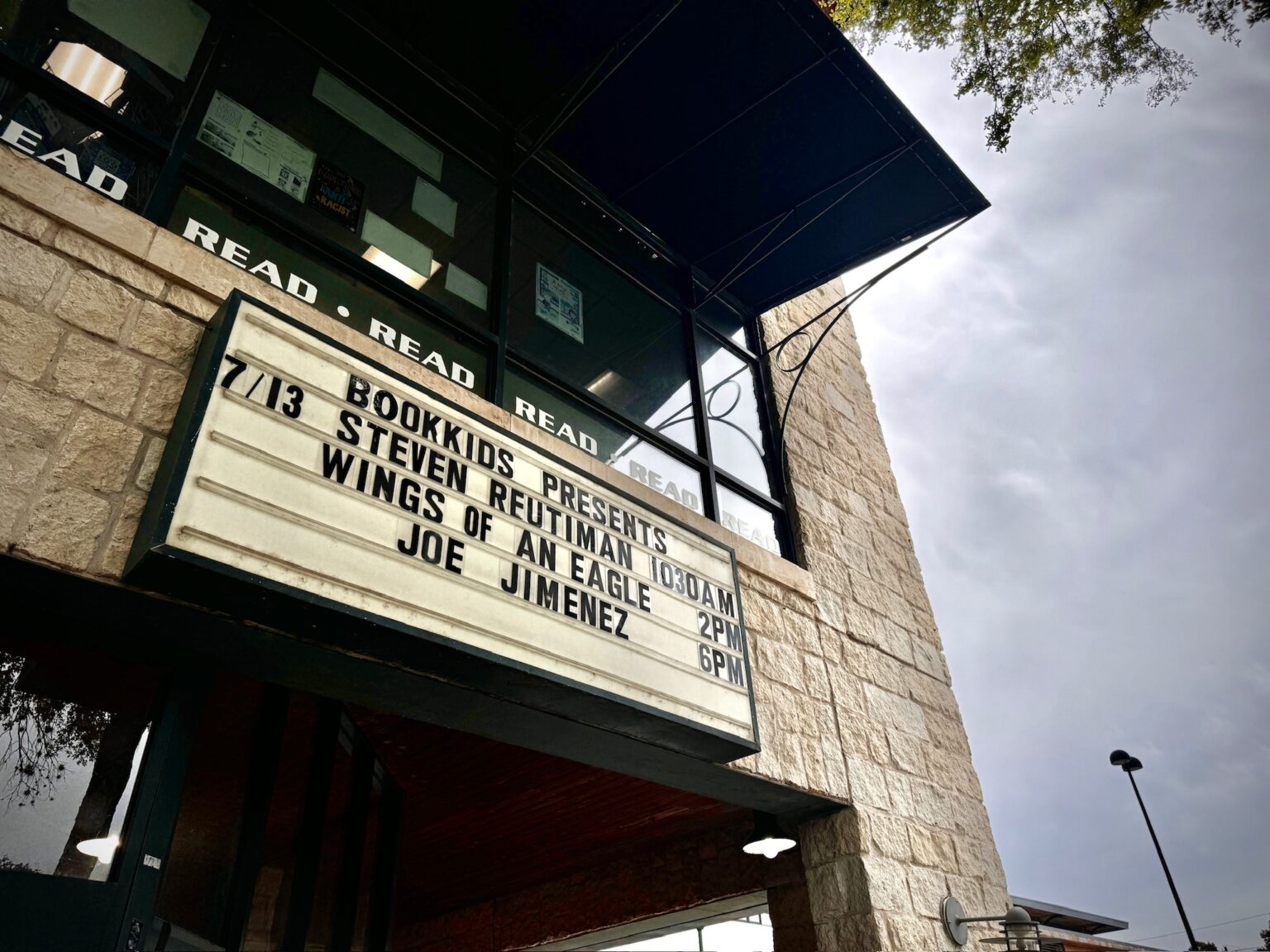 Wings of an Eagle: The Gold Medal Dreams of Billy Mills - Donna Janell ...